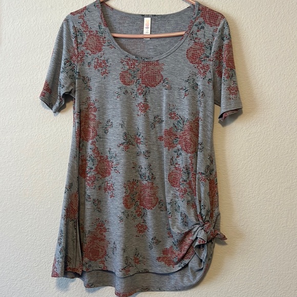 LuLaRoe | Tops | 4 For 2 Lularoe Tops Cross Stitch Type Floral Shirt ...